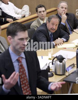 03 nov. 2004 ; Redwood City, CA, États-Unis ; L'avocat de la défense ...