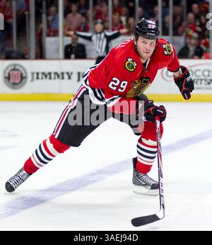 02 janvier 2012 : Chicago, il. Blackhawk Patrick Kane #88 et Oiler ...