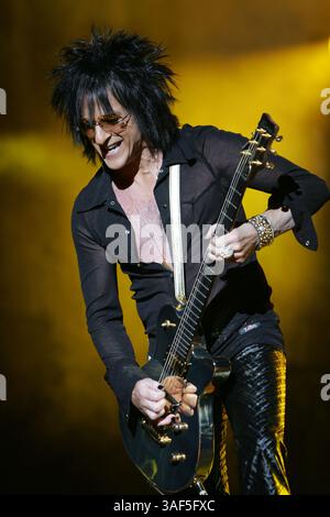 02 juillet 2005 ; Los Angeles, CA, États-Unis ; le guitariste STEVE ...