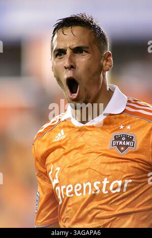 20 JUIN 2012 : le milieu de terrain Geoff Cameron #20 du Dynamo de ...