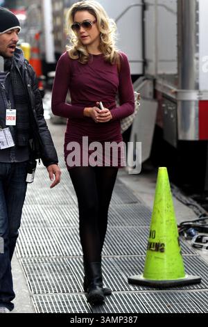 20 février 2014 - New York City, NY, États-Unis - Simon Cowell et ...