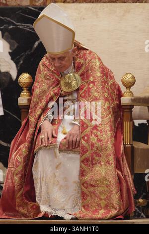 03 mai 2010 - État de la Cité du Vatican (Saint-Siège) - LE PAPE BENOÎT ...