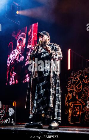 Teddy nage en concert au Co-Op Live Arena de Manchester. Avec la ...