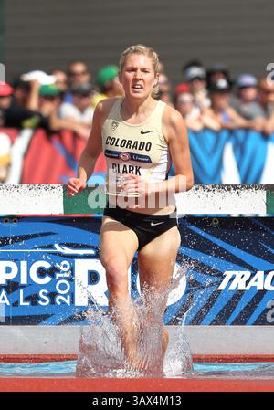 04 juillet 2016 : Erin Clark du Colorado participe au 3000 m ...