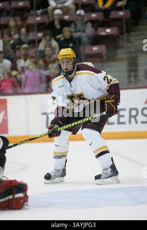 2010 OCT 3 : Nick Bjugstad du Minnesota (27), premier tour de repêchage ...