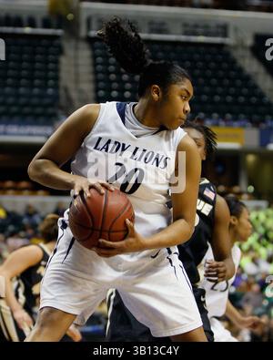 04 mars 2011 : la garde Maggie Lucas (33 ans) de Penn State Lady Lions ...