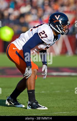 20 novembre 2010 : le quarterback des cavaliers de Virginie Michael ...