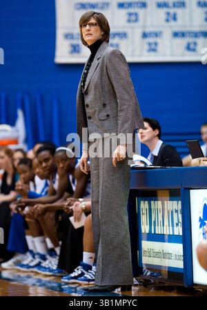 20 novembre 2010 : L'attaquante de Seton Hall, Kandice Green (42 ...