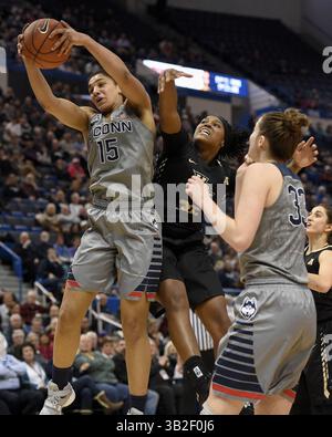 20 janvier 2016 - Hartford, CT, États-Unis - Natalie Butler (51) du ...