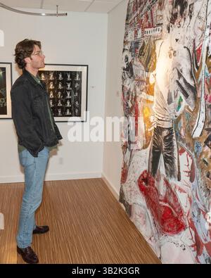 Assiste au photographe et artiste Steve Joester Stripped Mucsic qui a ...