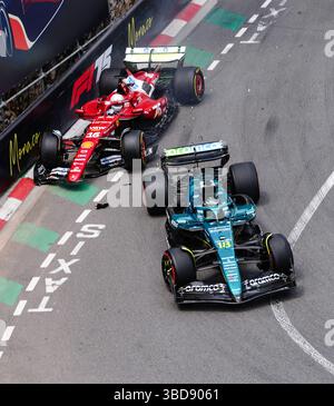 Charles Leclerc de Ferrari et lance d'Aston Martin flânent lors du ...