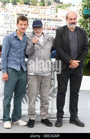 Pierre Richard Photocall du film L'homme qui a vu l'Ours qui a vu l ...