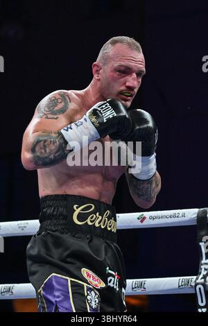 Florence, Italie. 12 juin 2025. Fabio Turchi pendant Leone Boxing Night - WBO Global ...