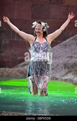 NIBELUNGEN FESTSPIELE. Schauspielerin Lisa Natalie Arnold und ...