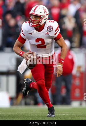 20 novembre 2021 : le quarterback Adrian Martinez #2 des Cornhuskers du ...