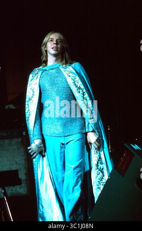 01 juin 1975 ; Hollywood, CA, États-Unis; (date exacte inconnue) le ...