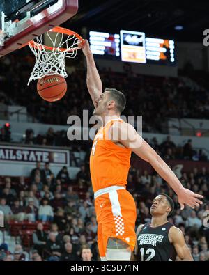 01 février 2020 : L'attaquant du Tennessee, John Fulkerson (10 ans), se ...