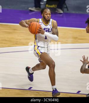 20 février 2021 : Javonte Smart (1) de la LSU prend un tir déséquilibré ...