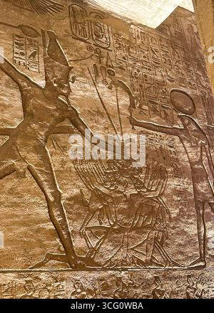 Assouan, Égypte - 8 février 2025 : soulagement de la bataille antique à ...