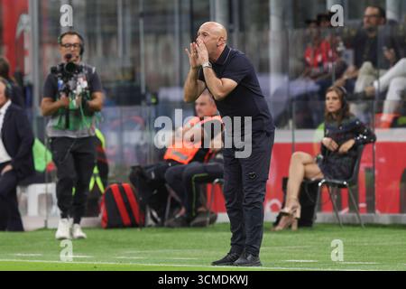 9/15/2025 Italie, Milan, 2025 09 14 : Adrien Rabiot (AC Milan) tire au ...