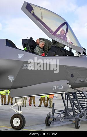 Florennes, Belgique. 13 octobre 2025. Geert de Decker, commandant de l ...
