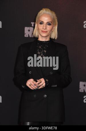 NY. 13 janvier 2026. Dani Bernfeld, Luciana Barroso Damon, Steven Yeun ...