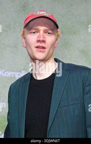 Bruno Alexander BEI der Premiere von ACH, DIESE Lücke, DIESE ...