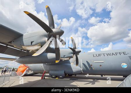 Airbus M400 - ILA 2026 internationale Luft- und Raumfahrtausstellung ...
