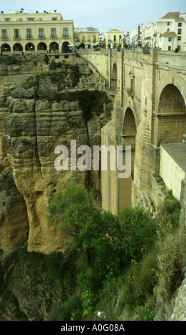 Le Parador de Ronda est un ancien hôtel de ville construit à côté du ...