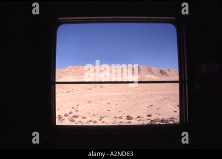 Lézard Lezard Rouge (Rouge) train, Selja Gorge, Metlaoui, Tunisie ...