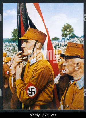 L'homme et sa drapeau nazi tel que décrit par la presse nazie. Date ...