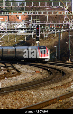 Train pendulaire Intercity suisse, à Nyon, Suisse Photo Stock - Alamy