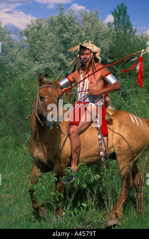 Les autochtones de la réserve indienne Crow lors d'une célébration ...