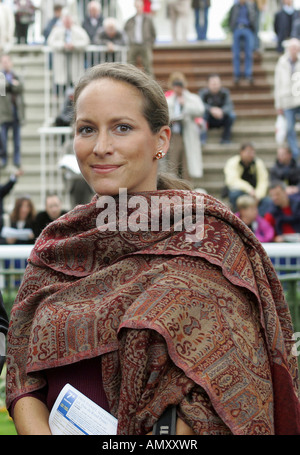 Karim Aga Khan et sa fille, la Princesse Zara à Longchamp à Paris ...
