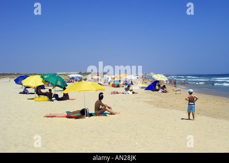 Plage d'Altura, ( Praia de Alagoa) près de Monte Gordo, l'Algarve ...