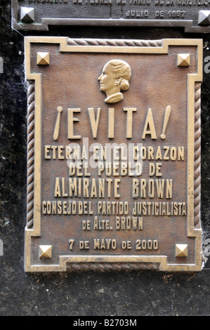 Plaque sur la tombe d'Eva Peron dans le Cementerio de la Recoleta (Cimetière) de la Recoleta ...