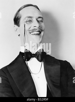 Homme distingué avec monocle Photo Stock - Alamy