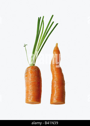 Carotte coupée en deux Photo Stock - Alamy