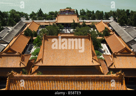 Des bâtiments au toit rouge Hall à dissiper les nuages Yihe Yuan Le ...