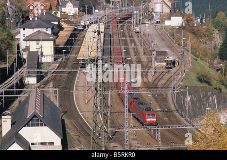 Goschenen, Suisse, vue nord en bas de la rampe nord du col du Gothard ...