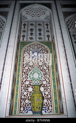 Panneaux ornés de peintures ghanch une sorte d'albâtre et de ...