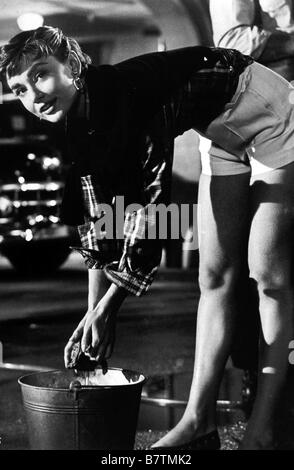 SABRINA Sabrina / USA 1954 / Billy Wilder Audrey Hepburn (Sabrina Fairchild), WILLIAM HOLDEN ...