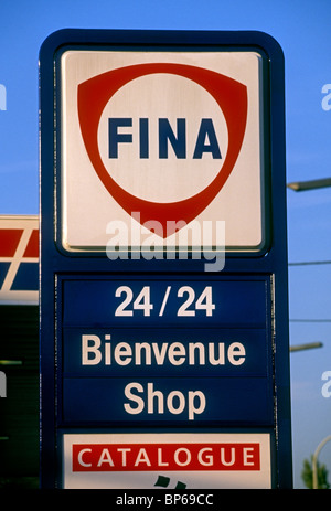 Station d'essence Fina ville de Nimy Région Wallonne Belgique Europe ...