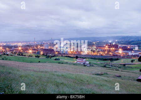 ArcelorMittal Asturias, Espagne. Usine industrielle, industrie des ...