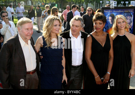Sumner Redstone, Michelle Pfeiffer, Robert De Niro, avec sa femme Grace ...