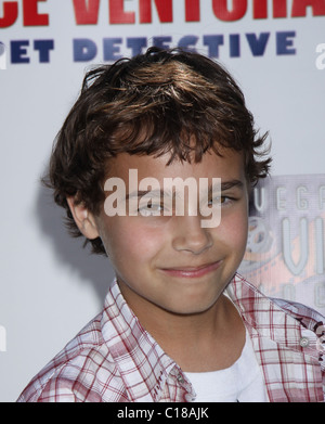 Hunter Clary 'Ace Ventura Jr Pet Detective' première mondiale tenue à ...