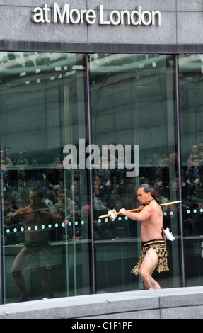 Festival Origines des Premières Nations - photocall tenue à l'écope ...