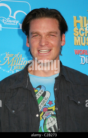 Bart Johnson Disney's 'High School Musical 2' Première Mondiale ...