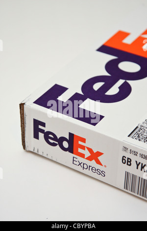 Livraison de colis Fedex Photo Stock - Alamy