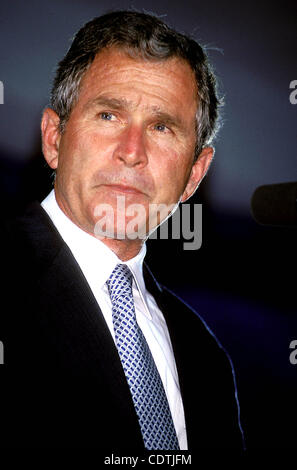 K16136AR .GEORGE W. BUSH COLLECTE DE FONDS DE CAMPAGNE À L'hôtel ...